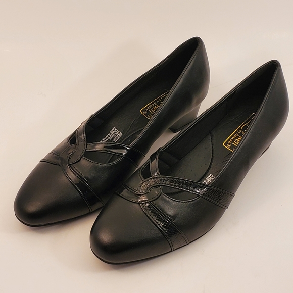 Comfort Wells | Shoes | New Womens Black Shoes Size Comfortwell By ...